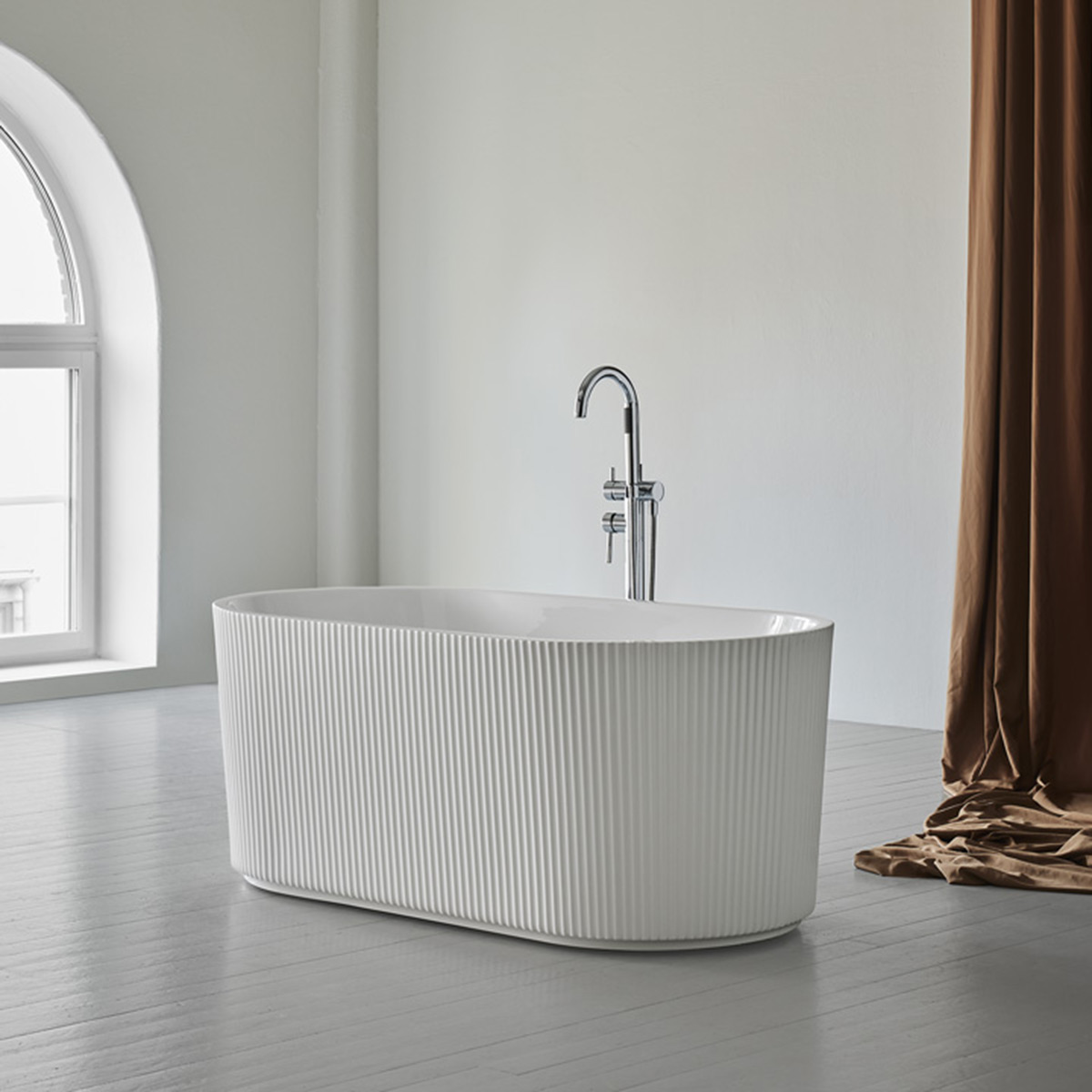 Laga emalj-badkar och handfat med emaljlack - Bygghemma.se