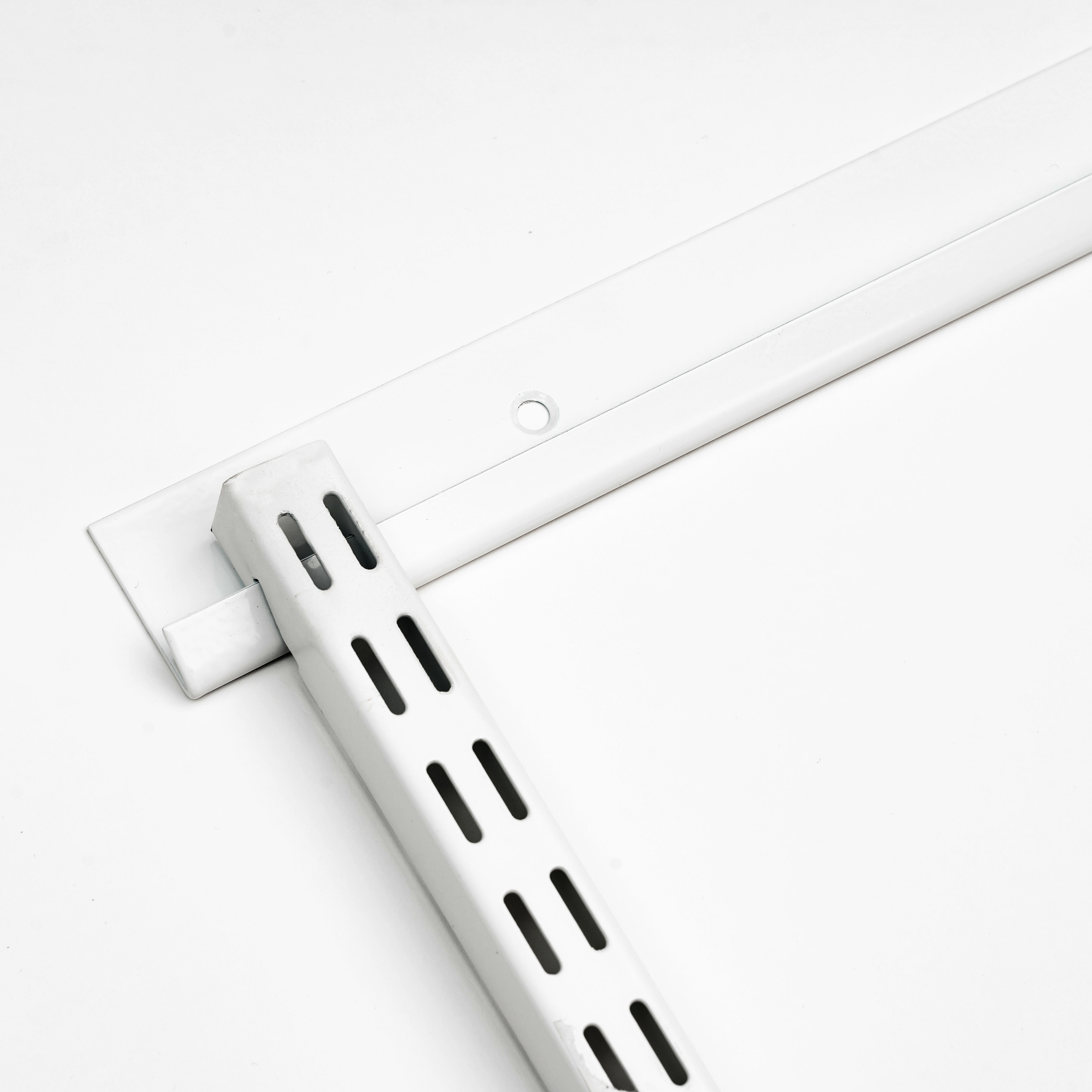 Pelly System Återförsäljare - Garderob, förvaring och skjutdörr ...