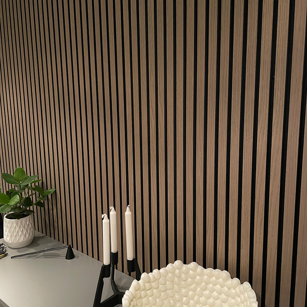 Akustikpanel Wood on wall Ek Gråbrunlackad 2700x600mm- 41